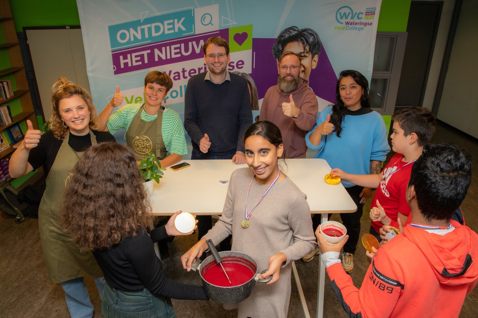 Wethouder Robert Barker bezoekt Duurzame Masterchef op het Wateringse ...